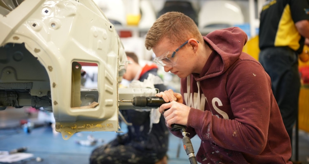 Automotive Body Repair Competition - WorldSkills UK