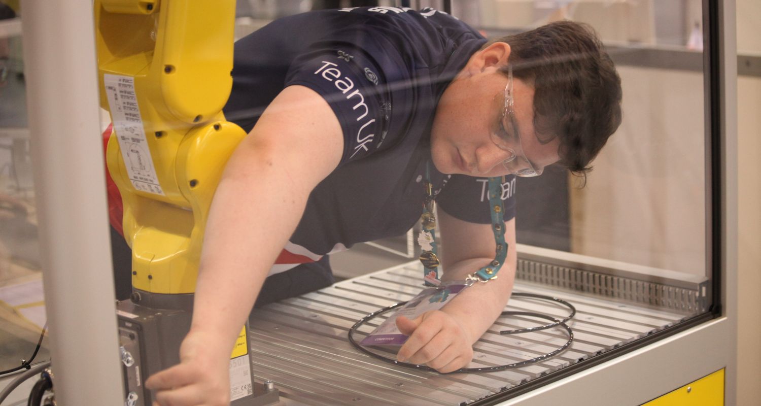 Robot Systems Integration – International Skill Insights - WorldSkills UK